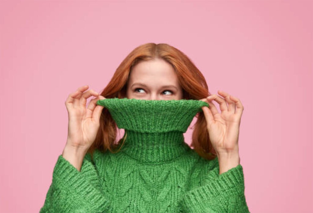 Upgrade Your Wardrobe With These 14 Chic White Sweater Styles For Women ...